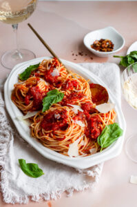 10 Ingredient Spaghetti Arrabiata - Tasting With Tina