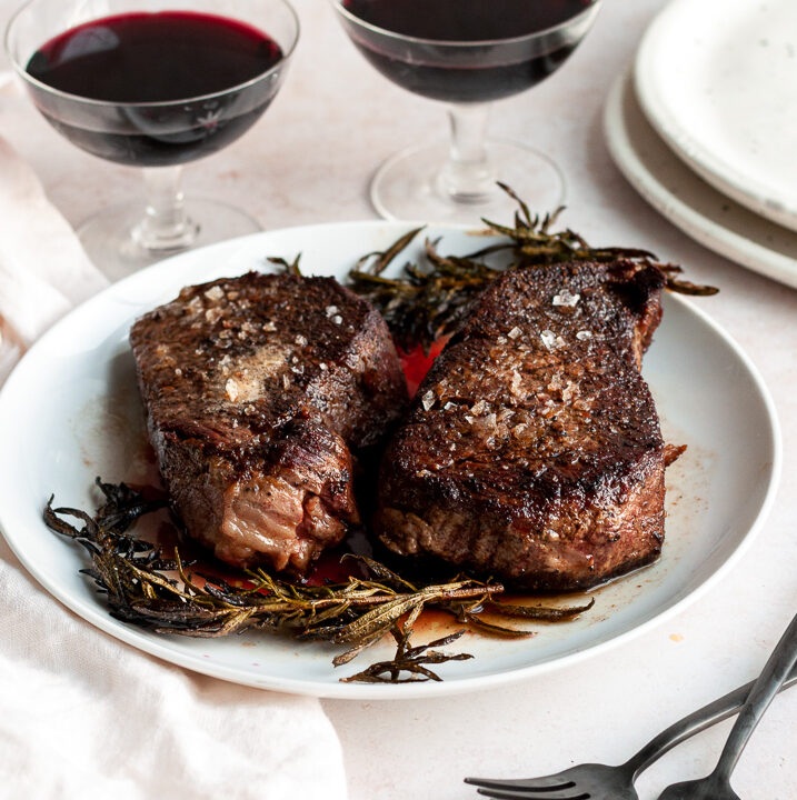 How to Cook Filet Medallions in a Skillet in 20 Minutes