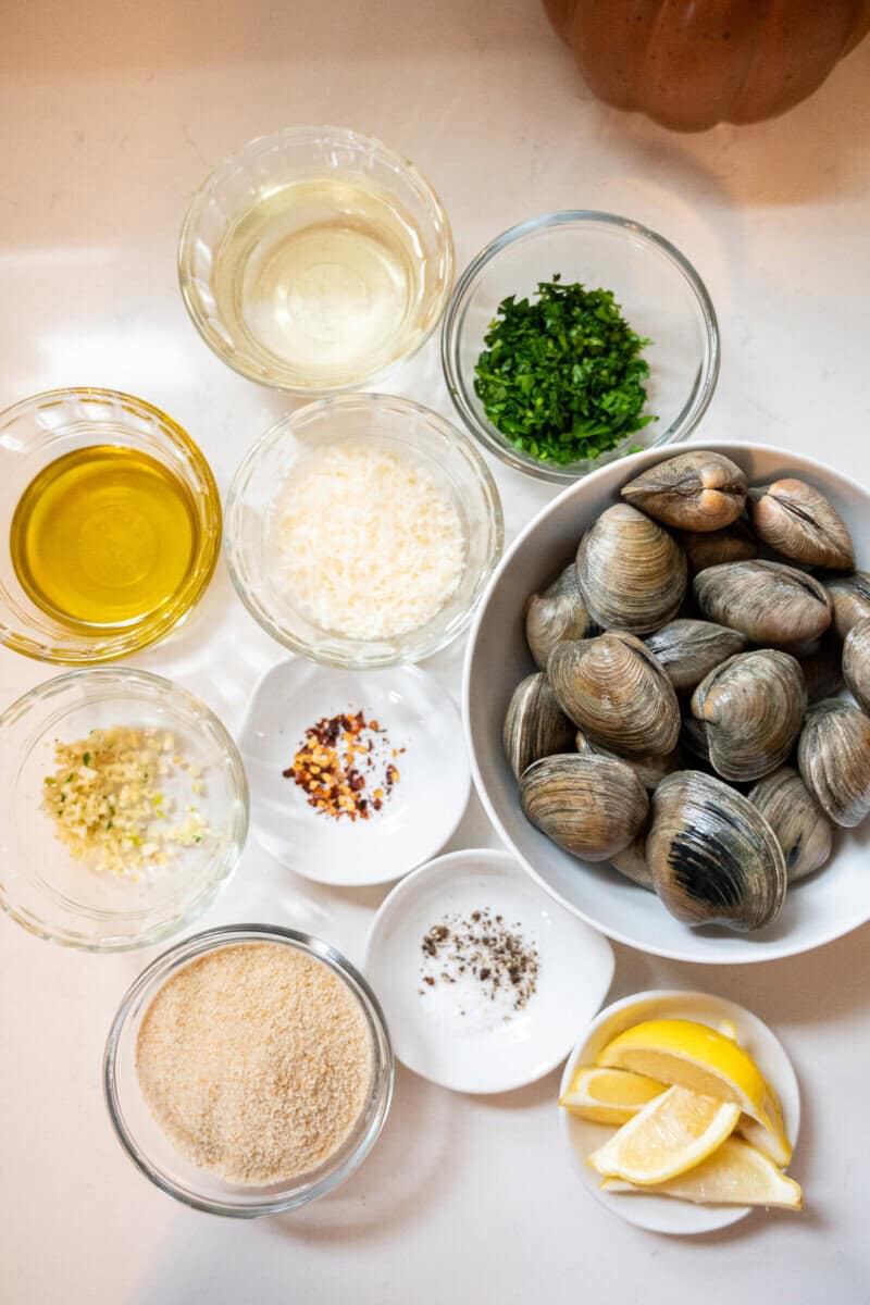 Italian Baked Clams Oreganata Recipe (Easy Seafood Recipe)