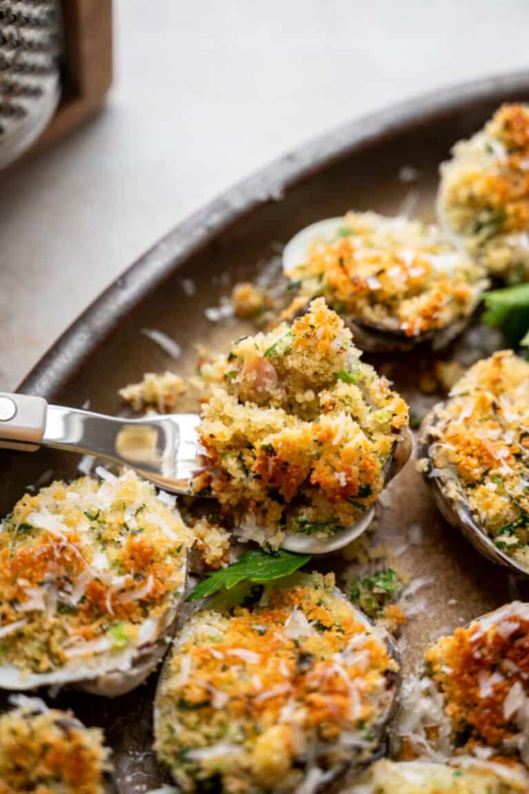 Italian Baked Clams Oreganata Recipe (Easy Seafood Recipe)